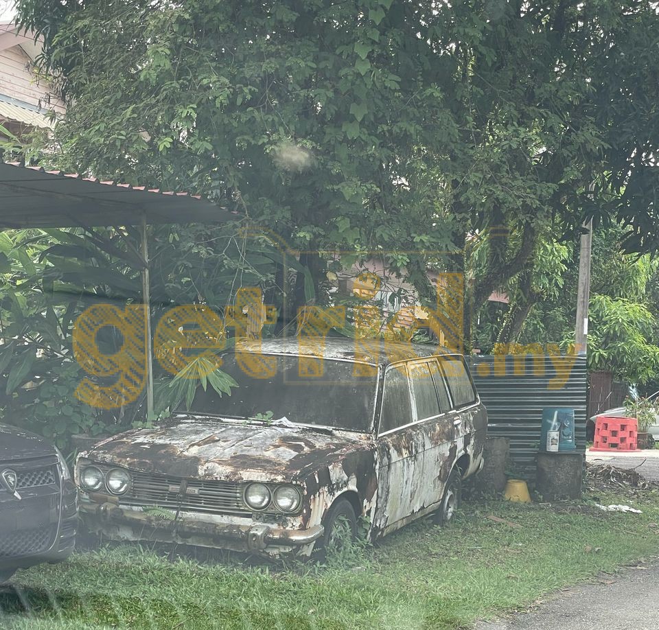 Datsun B510 Wagon - Abandoned - GetRid