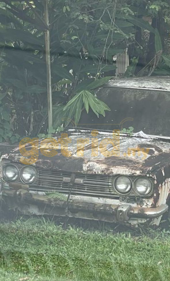 Datsun B510 Wagon - Abandoned - GetRid
